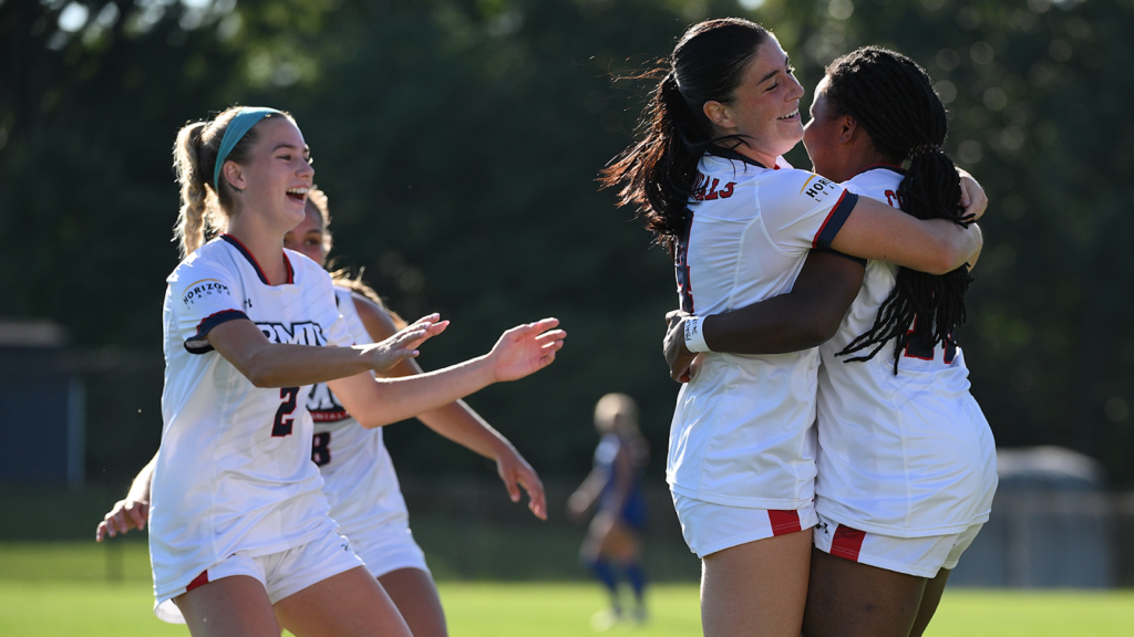Robert Morris extend season opening unbeaten streak to seven with 3-0 ...