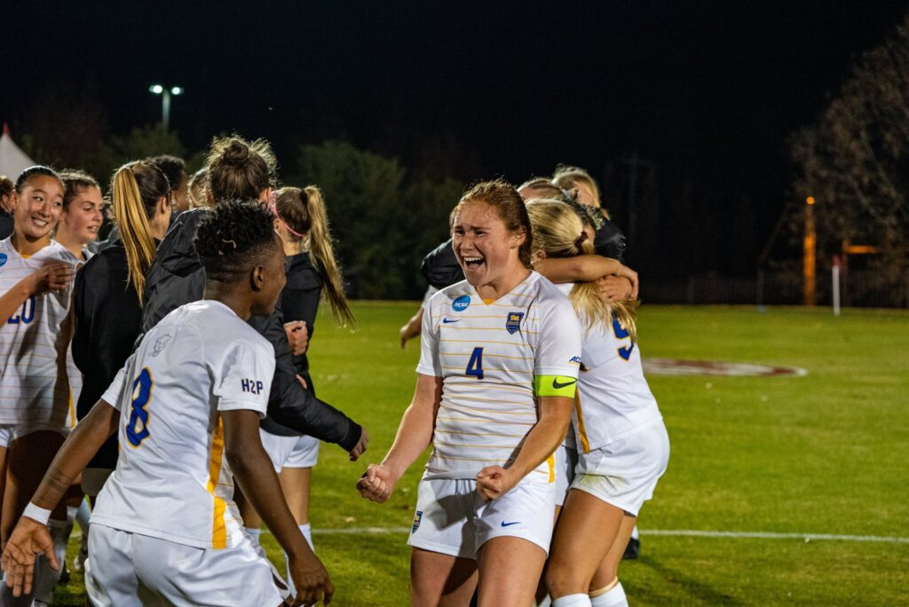 Twitter Reaction: Pitt women headed to Sweet 16 after Ellie Coffield's ...